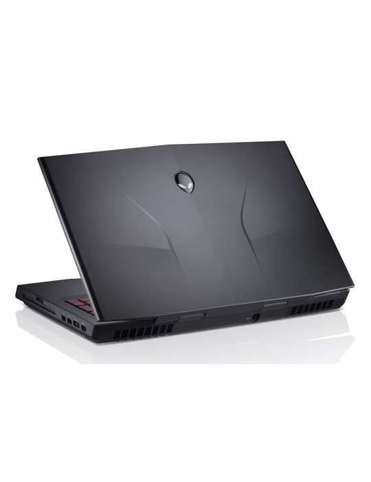 Геймърски лаптоп Dell Alienware 17 R4 с процесор Intel Core i7-7700HQ ...